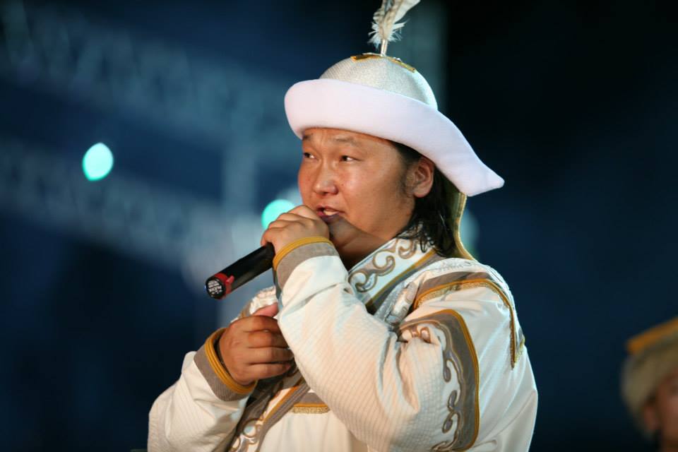 “Хамаг Монгол” тоглолт Халимаг улсад болж өндөрлөлөө